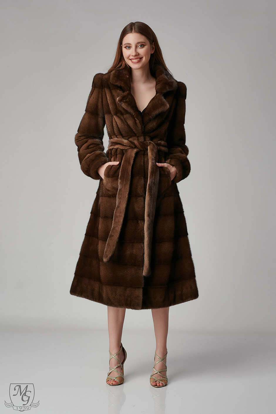 Cauti o blana de nurca? Iata ce se poarta in acest sezon! | Iasi 4u ...